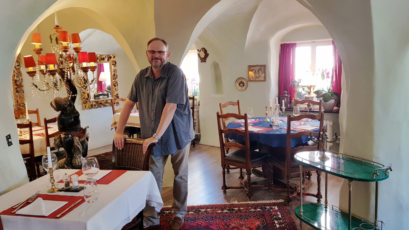 Restaurant Brünig in Hergiswil NW: Promi-Wirt im Sommerhoch!